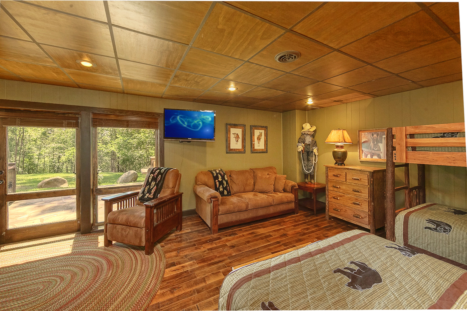 Photo Gallery - Roosevelt Lodge