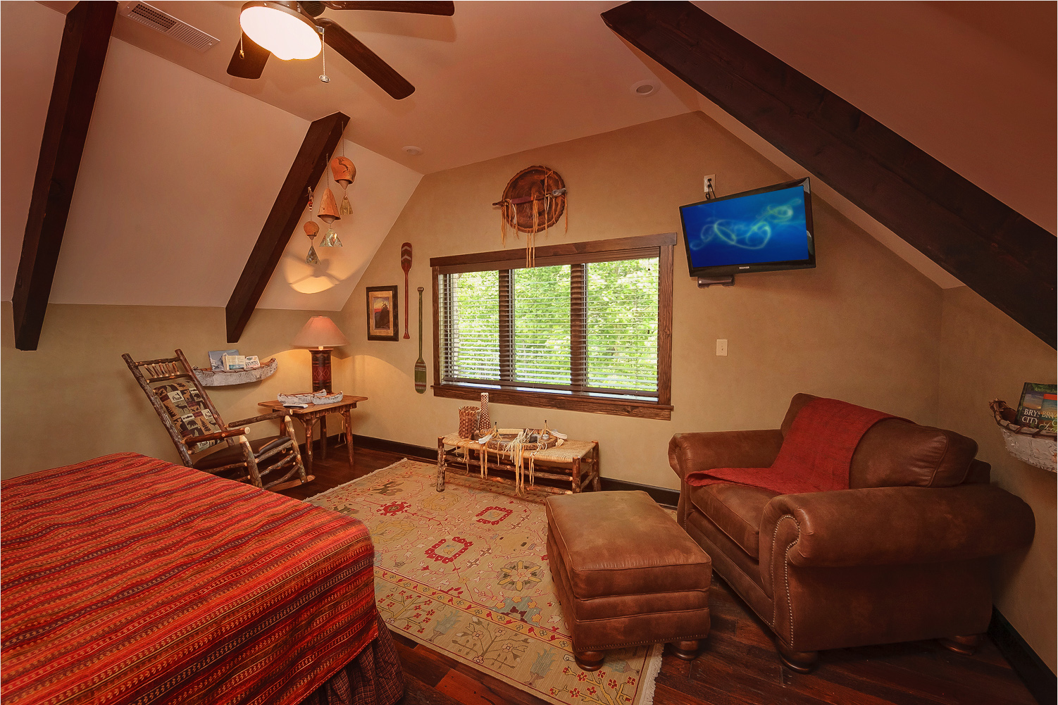 Photo Gallery - Roosevelt Lodge