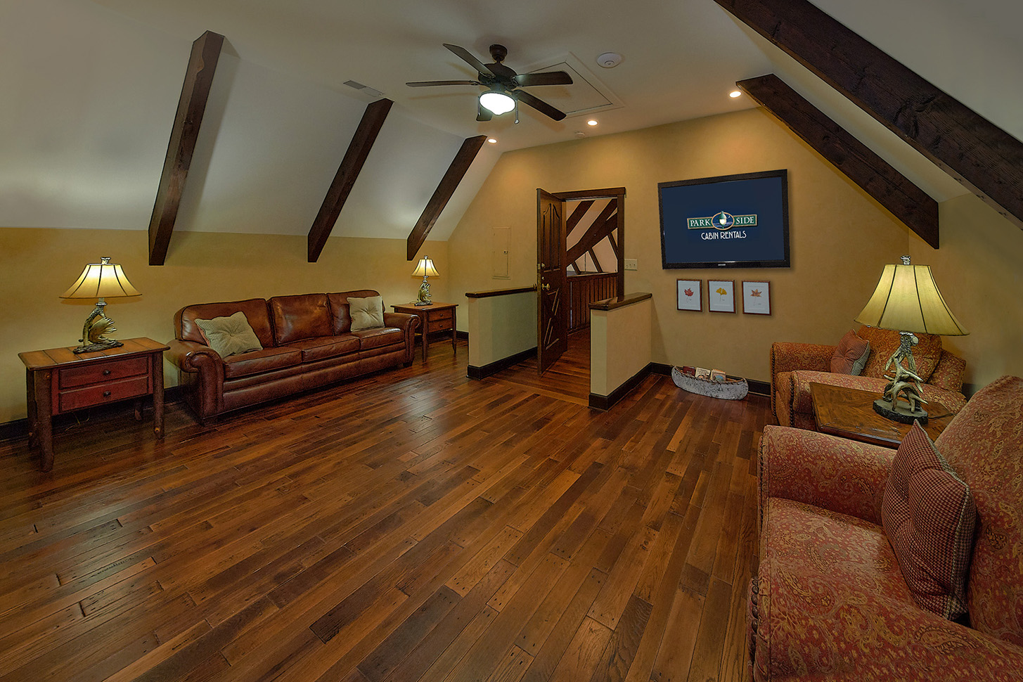 Photo Gallery - Roosevelt Lodge