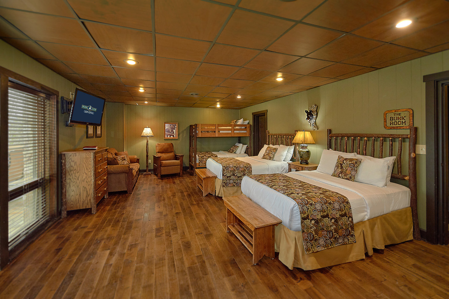 Photo Gallery - Roosevelt Lodge